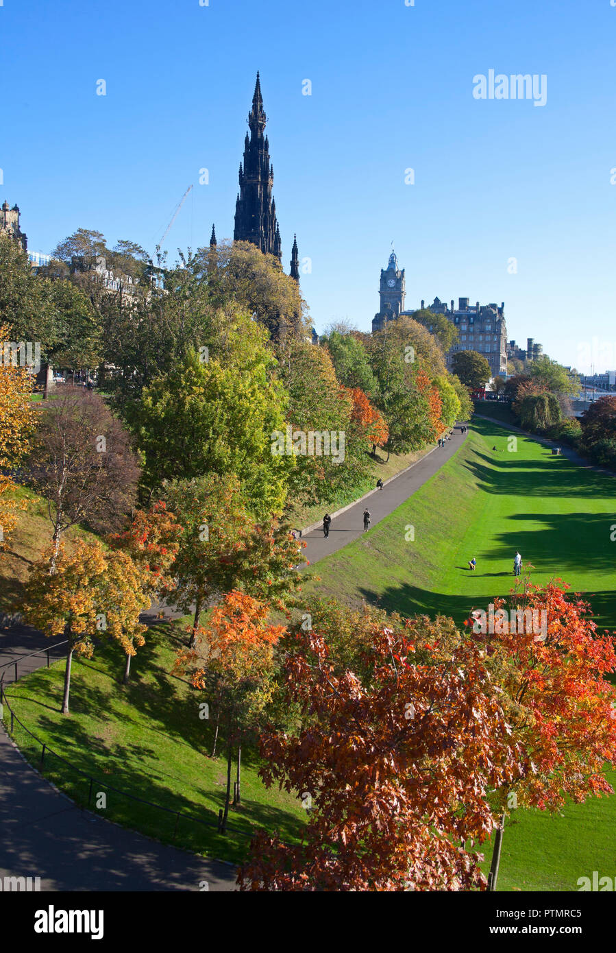 Deteriorates hi-res stock photography and images - Alamy