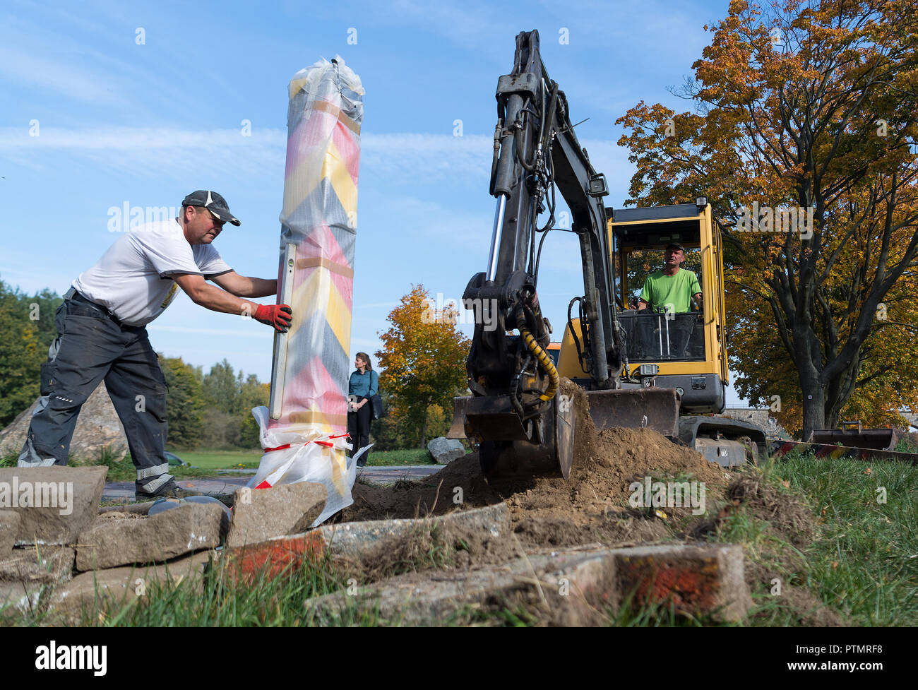 Boundary markings hi-res stock photography and images - Alamy