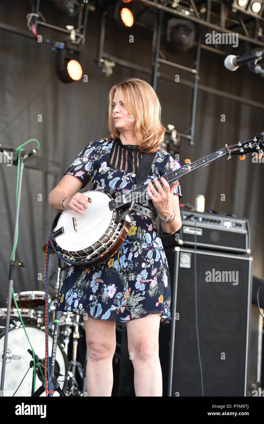 Arrington, VIRGINIA, USA. 7th Oct, 2018. Festy 9 brings ALISON BROWN to ...