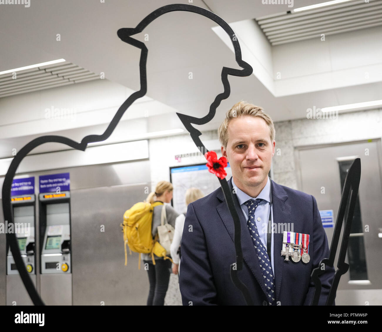 Victoria Station, London, 10th Oct 2018. Charity director Rowley Gregg ...