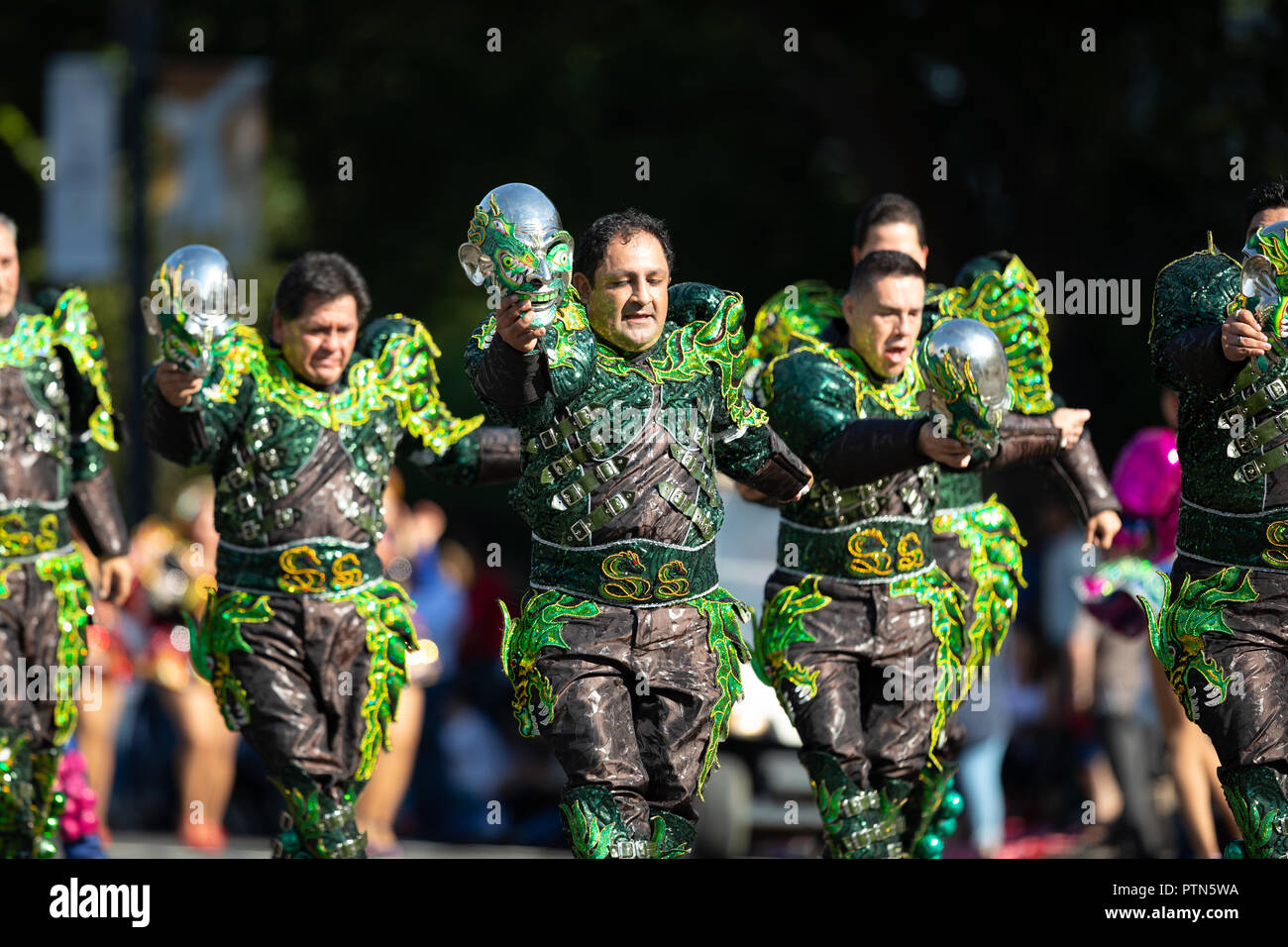 Traditional bolivian men hi-res stock photography and images - Alamy