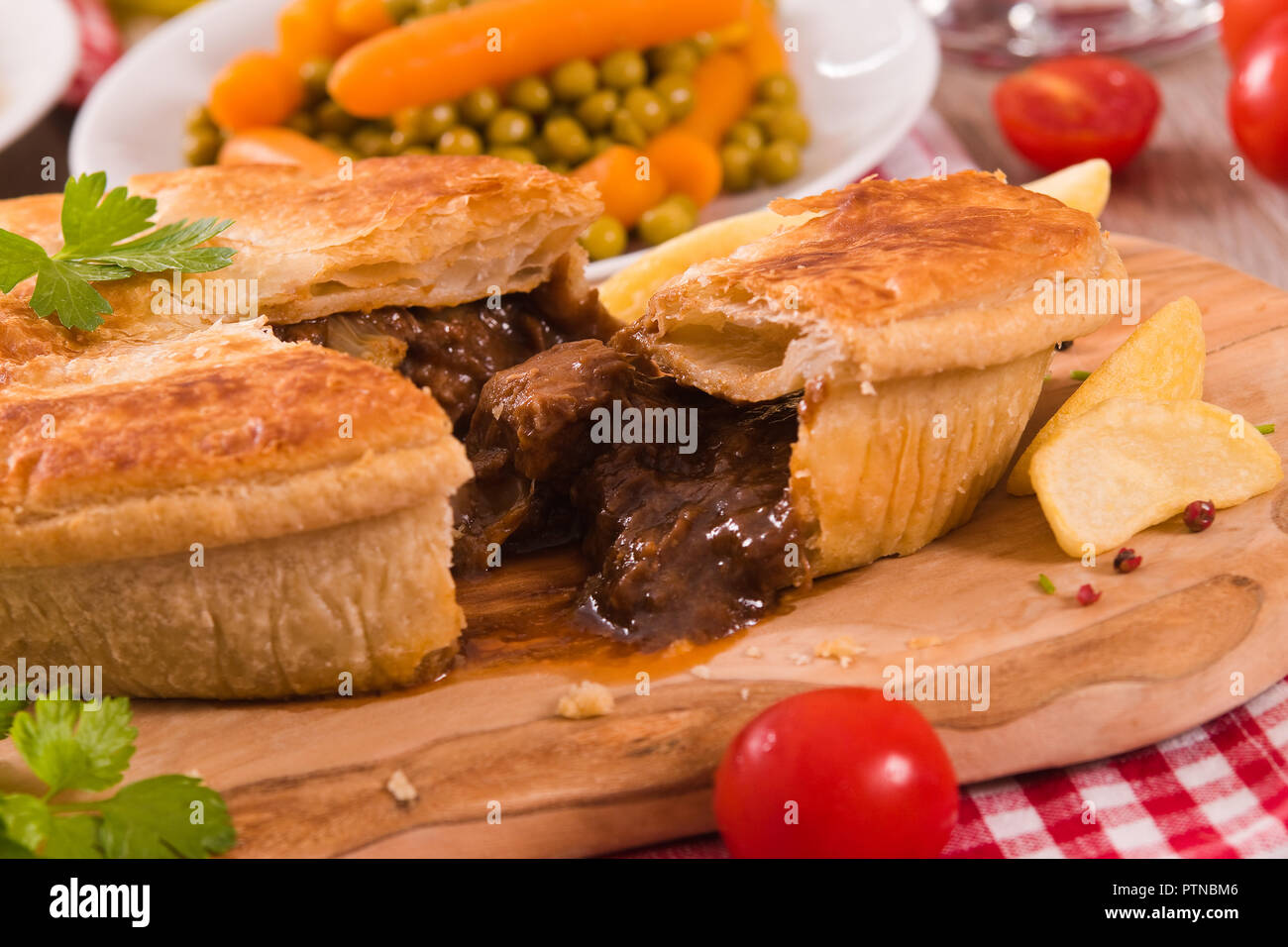 Steak beef pie chips fries hi-res stock photography and images - Alamy