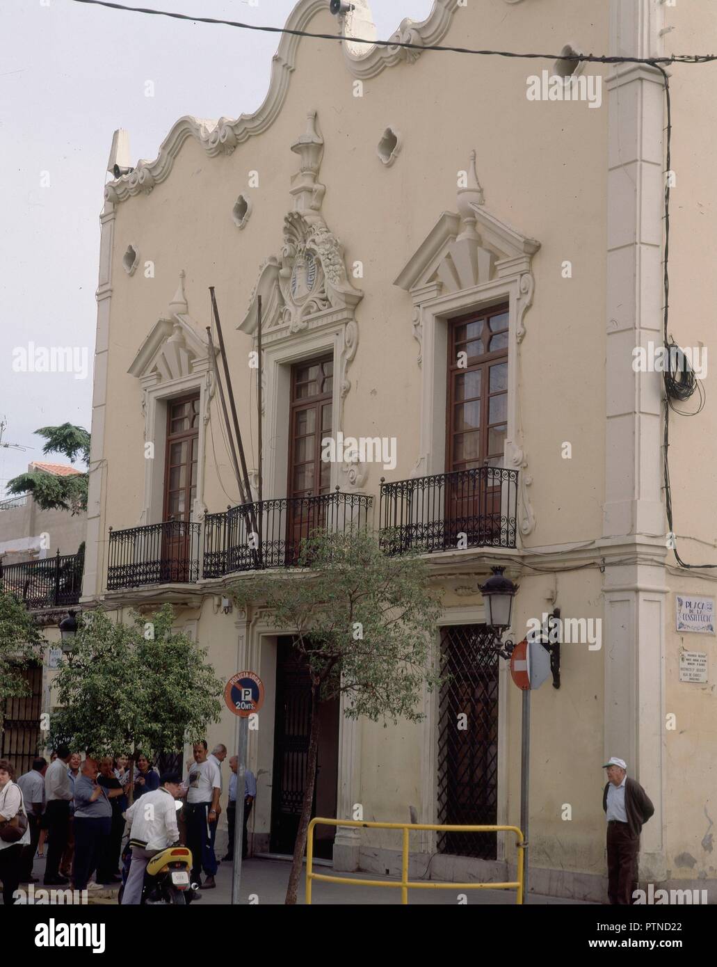 EXTERIOR-FACHADA. Location: AYUNTAMIENTO. ALGINET. Valencia. SPAIN ...
