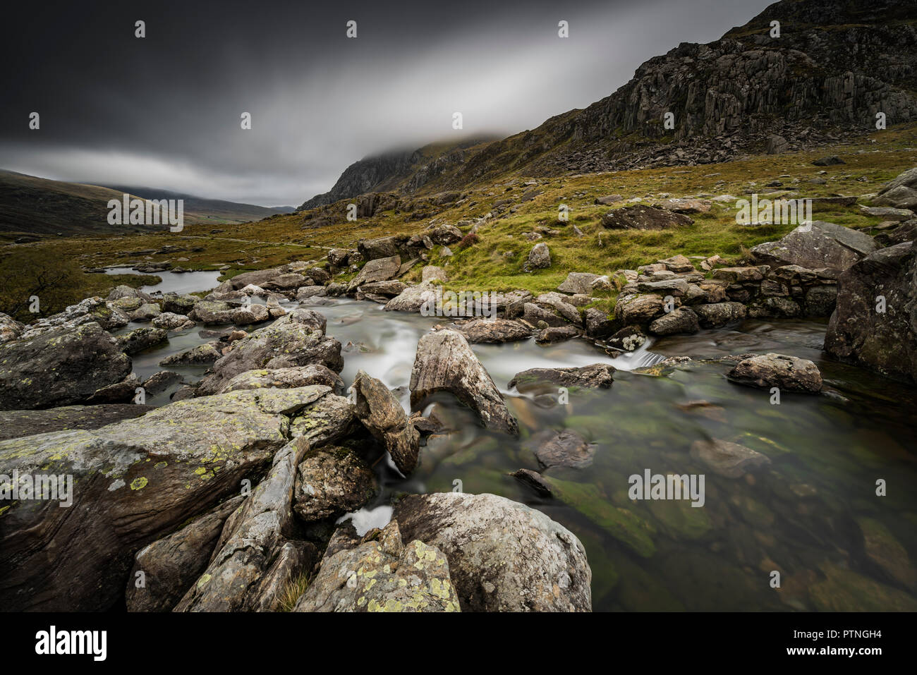 Cwm Idwal Llyn Idwal in the Ogwen Valley Snowdonia National Park North ...