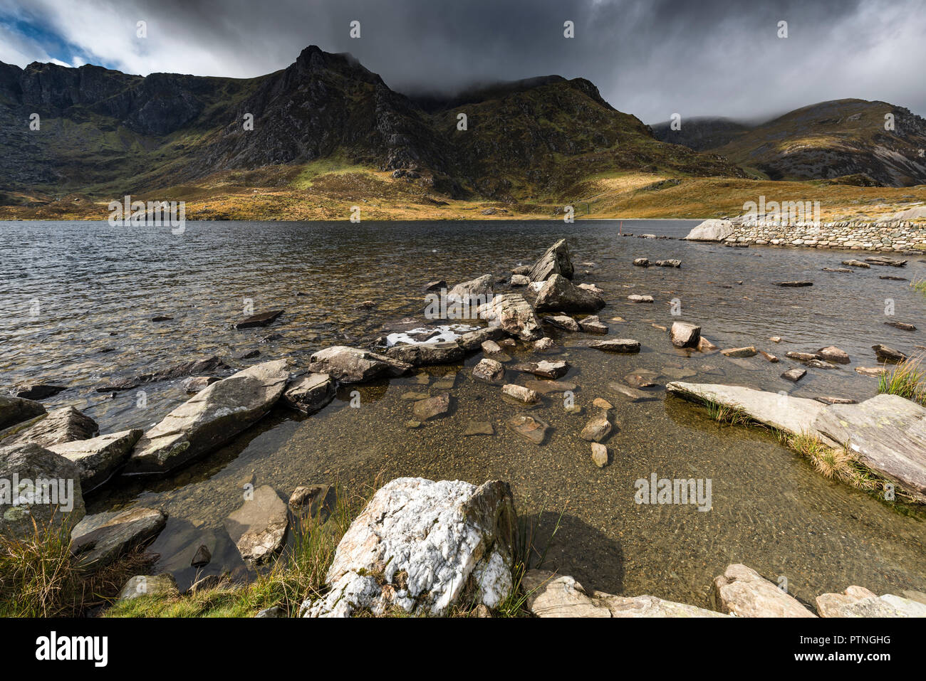 Cwm Idwal Llyn Idwal in the Ogwen Valley Snowdonia National Park North ...