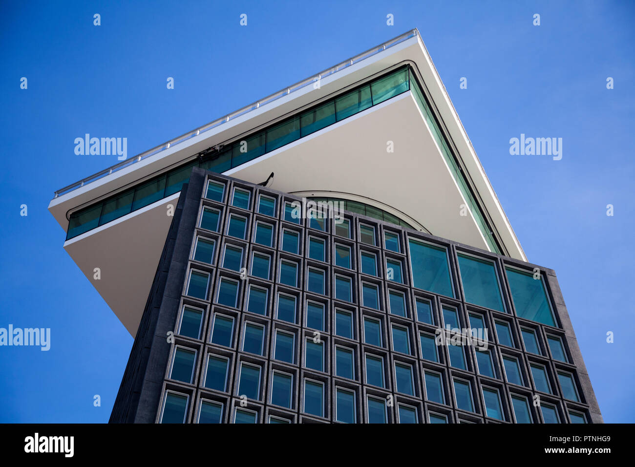Cool building hi-res stock photography and images - Alamy