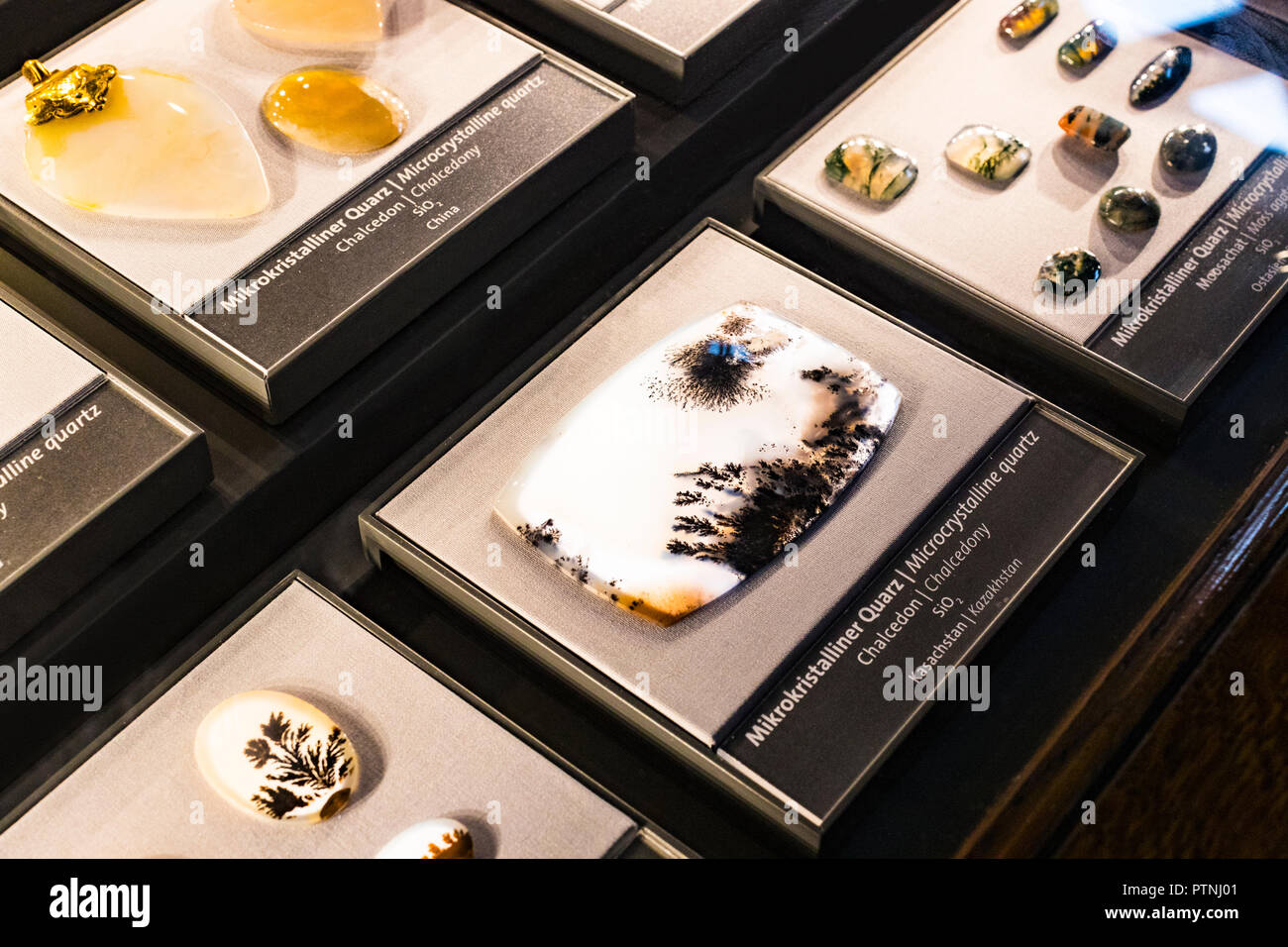 3 SEPTEMBER 2018, VIENNA, AUSTRIA: Exposition of precious and ...