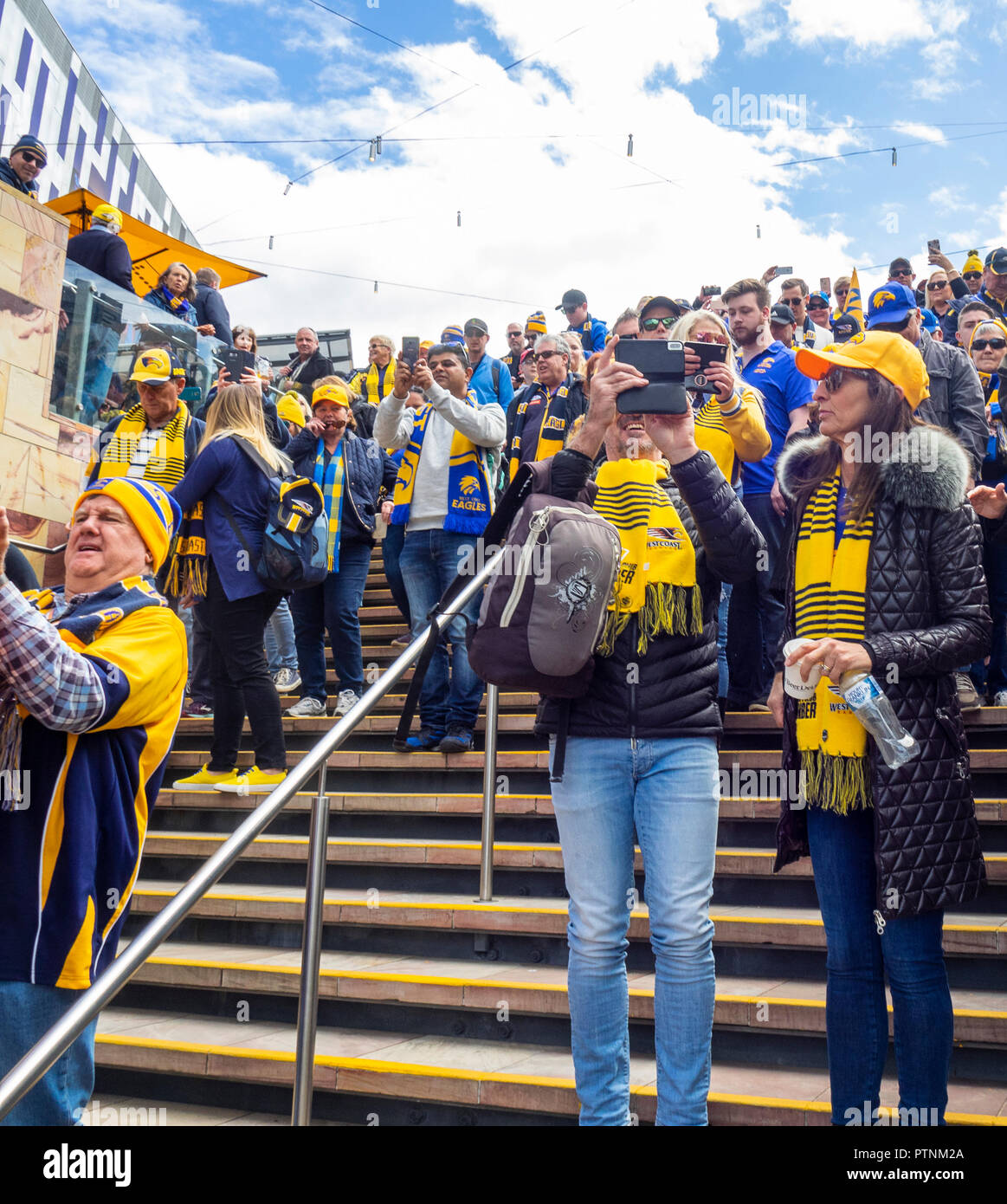 Congregation of West Coast Eagles fans and supporters at Federation ...