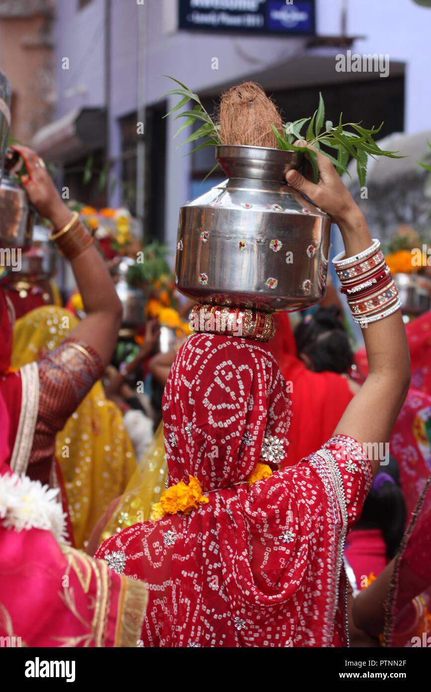 India personas hi-res stock photography and images - Alamy