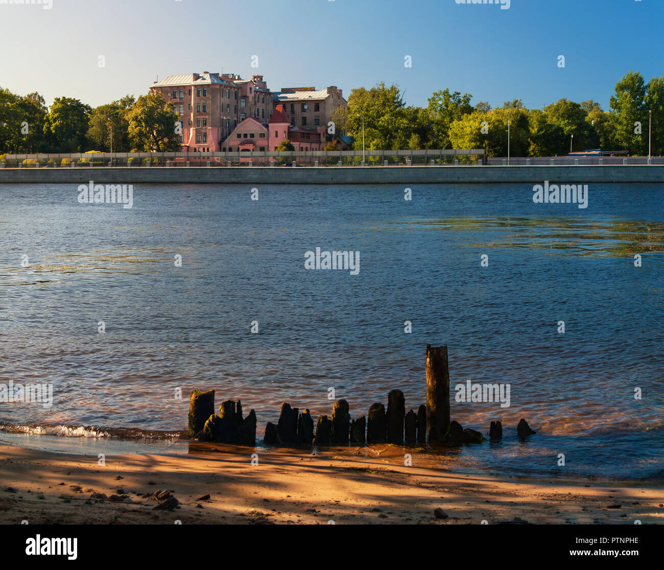 Pe tina hi-res stock photography and images - Alamy