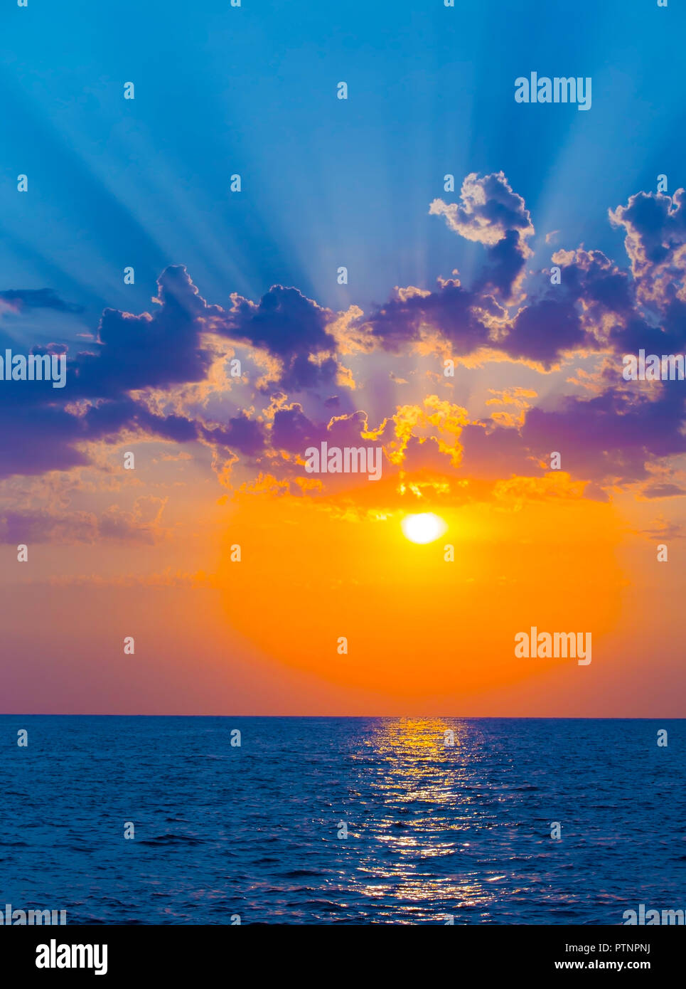 Beautiful sunset over sea in hi-res stock photography and images - Alamy