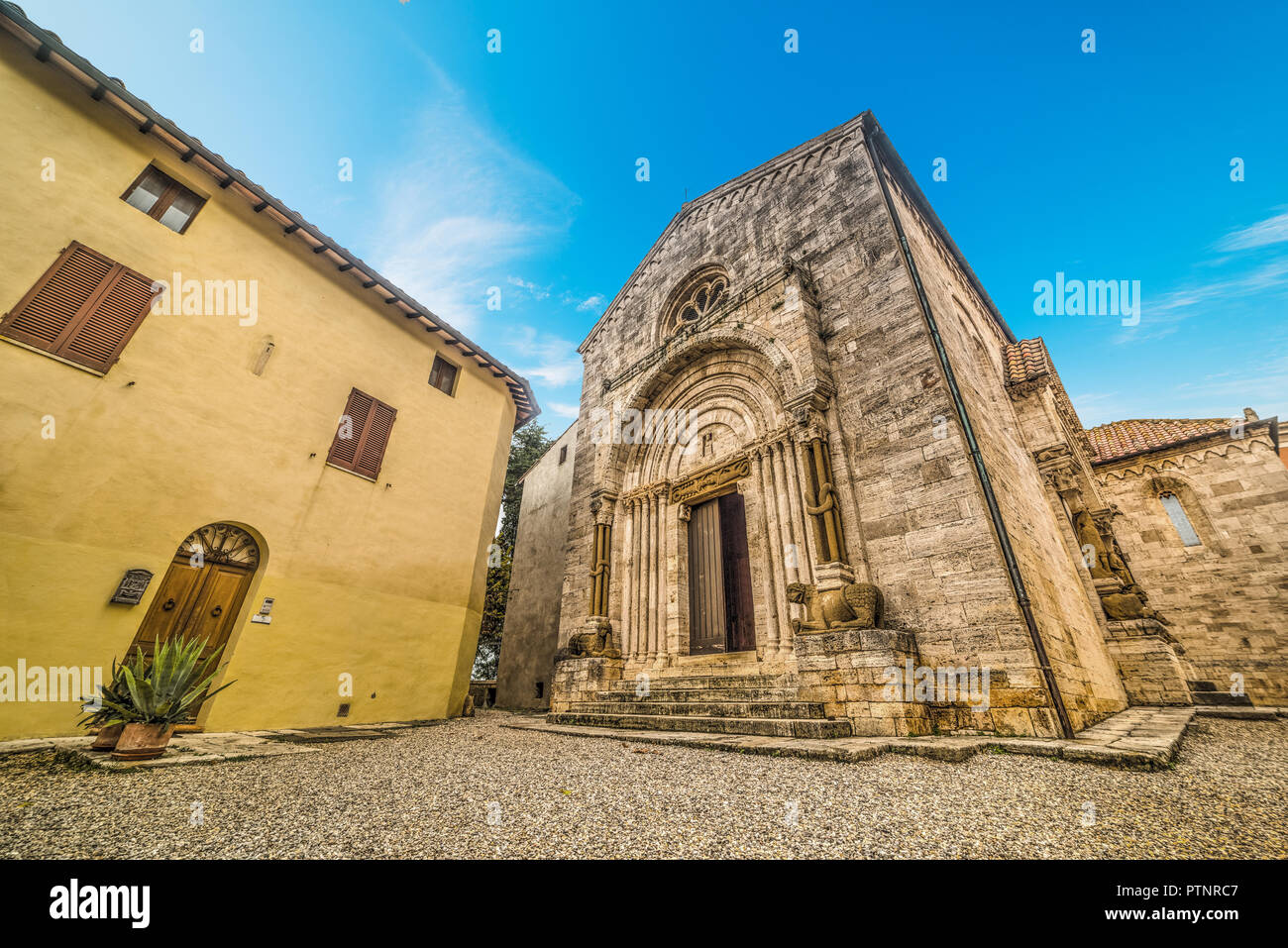 ancient buildings in Tuscany Stock Photo - Alamy