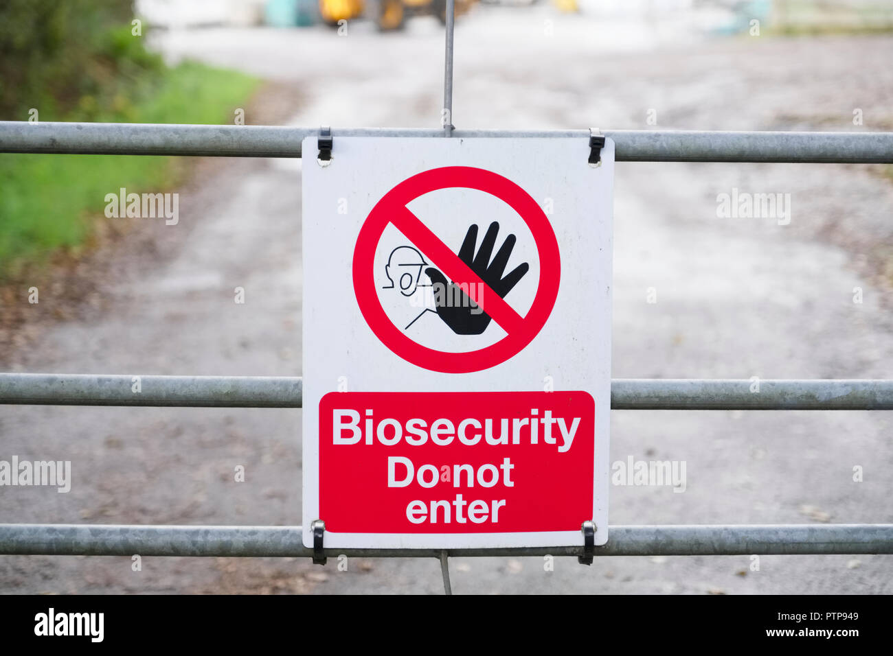 Safety signage and factory hi-res stock photography and images - Alamy
