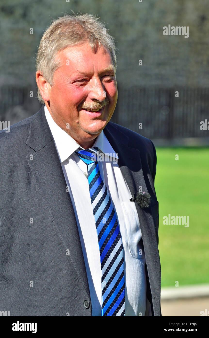 Green party northern ireland hi-res stock photography and images - Alamy