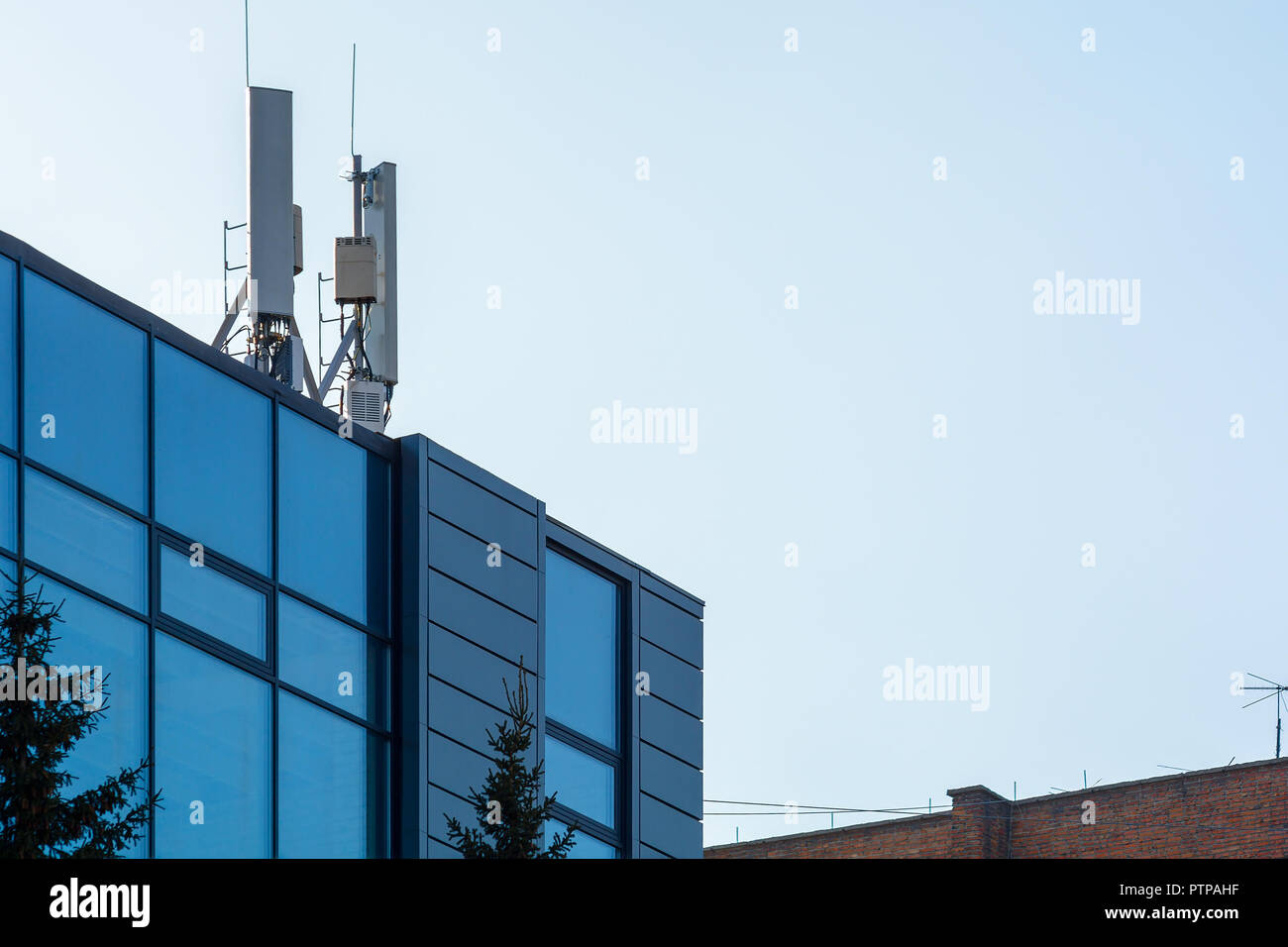 Mobile base stations hi-res stock photography and images - Alamy