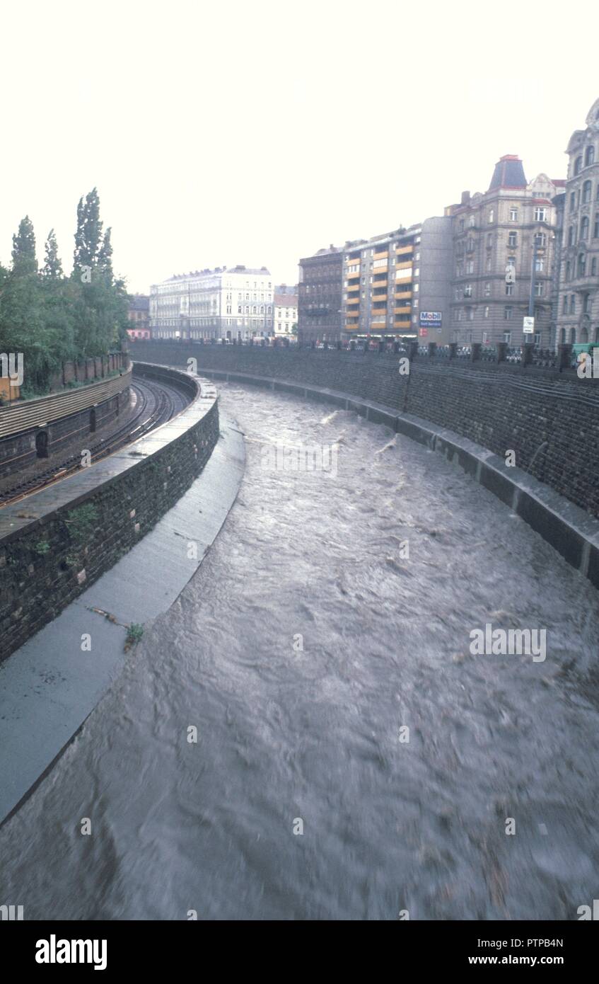 Wien, Wienfluss, Hochwasser - Vienna, Wien River, High Tide Stock Photo ...