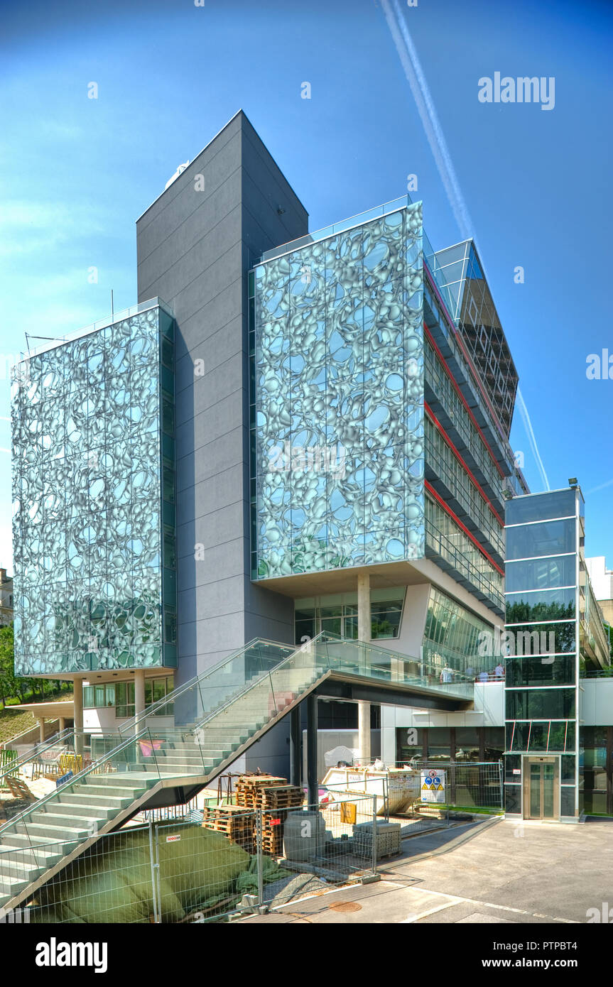 Wien, CeMM, Centrum für molekulare Medizin im Wiener AKH, Fassade von ...