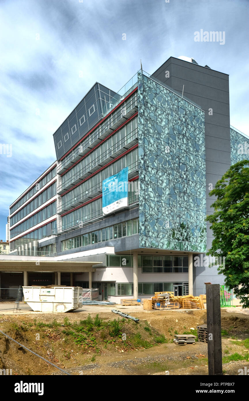 Wien, CeMM, Centrum für molekulare Medizin im Wiener AKH, Fassade von ...