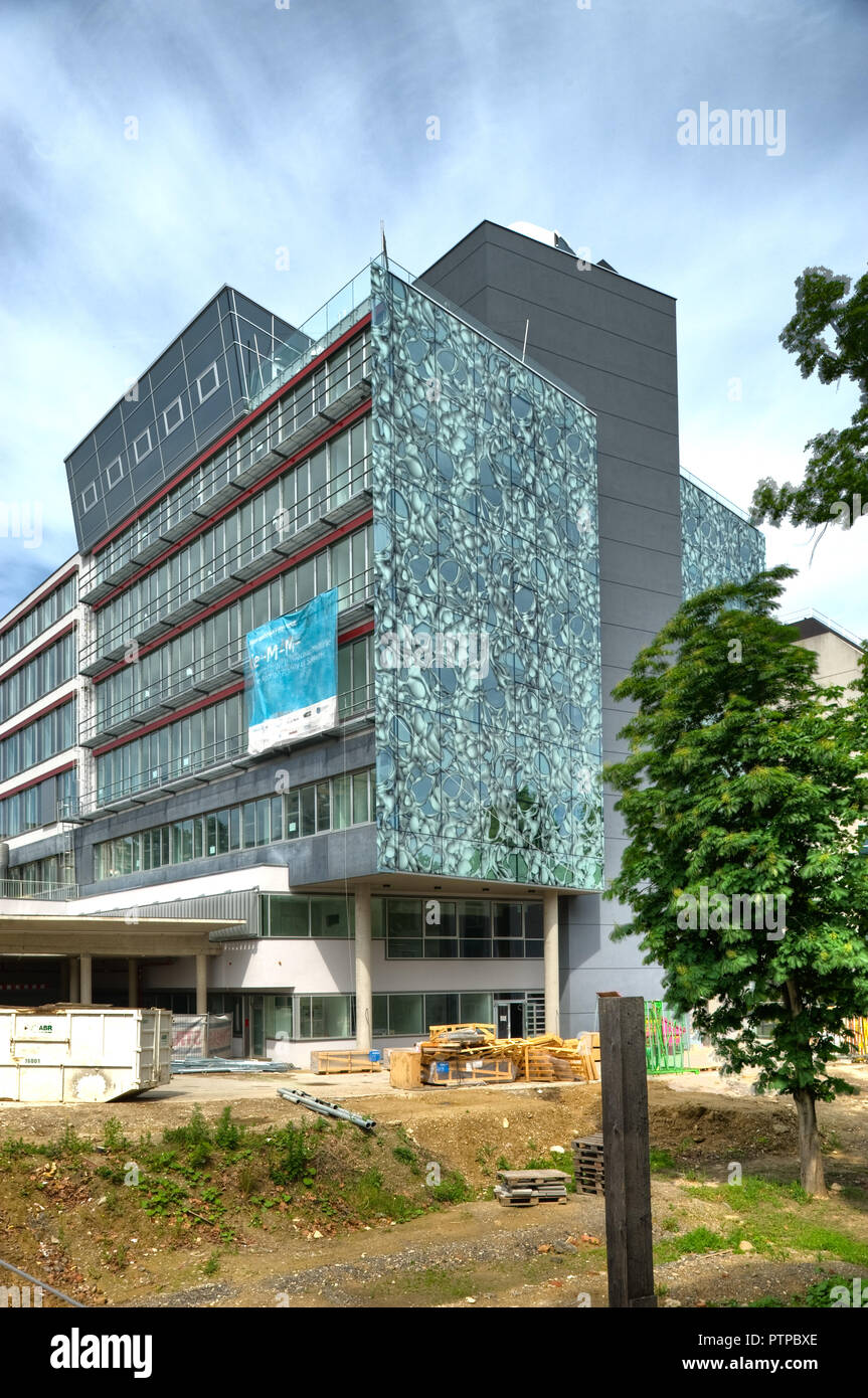 Wien, CeMM, Centrum für molekulare Medizin im Wiener AKH, Fassade von ...