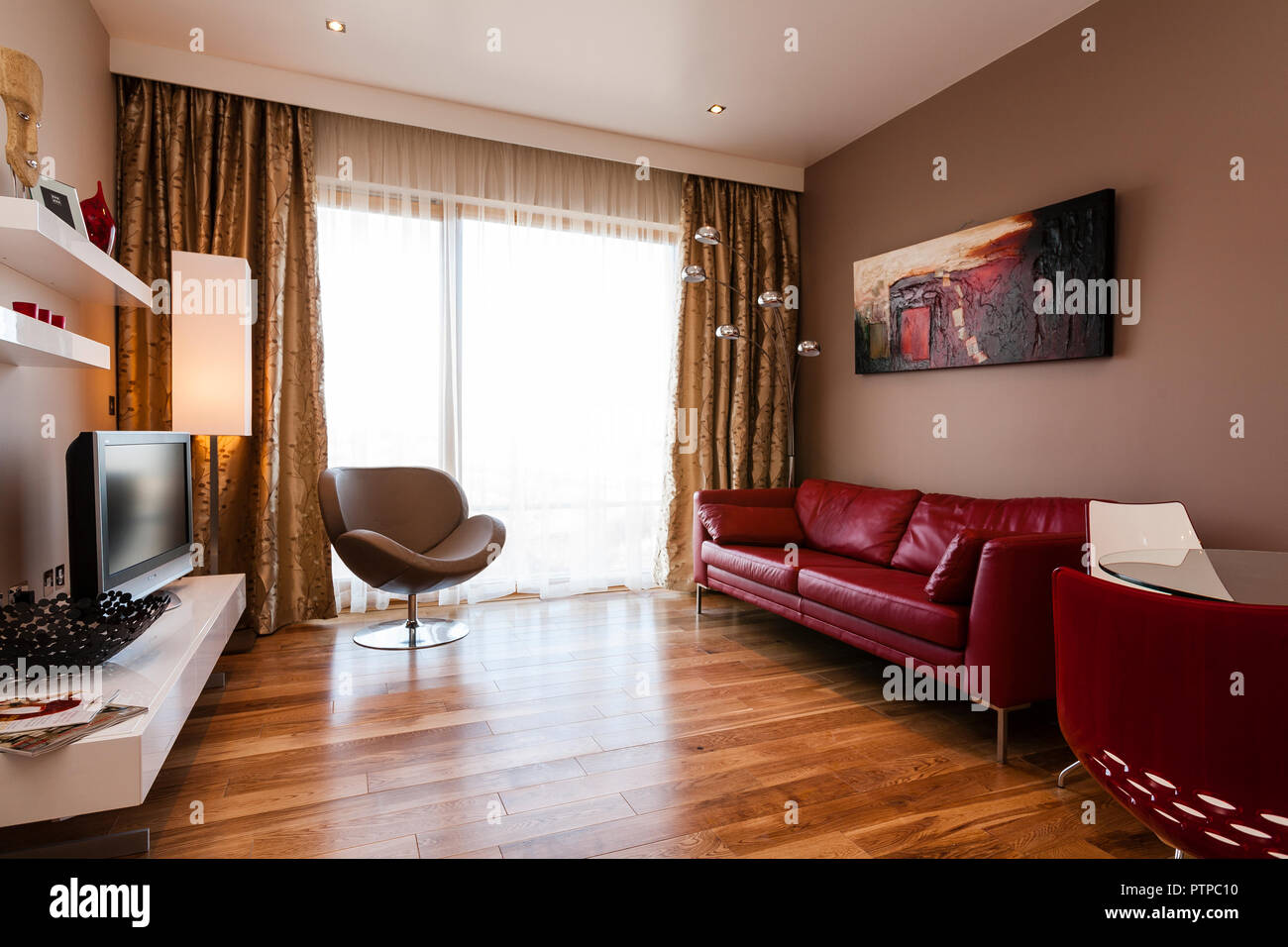 Modern clean house interior Stock Photo - Alamy