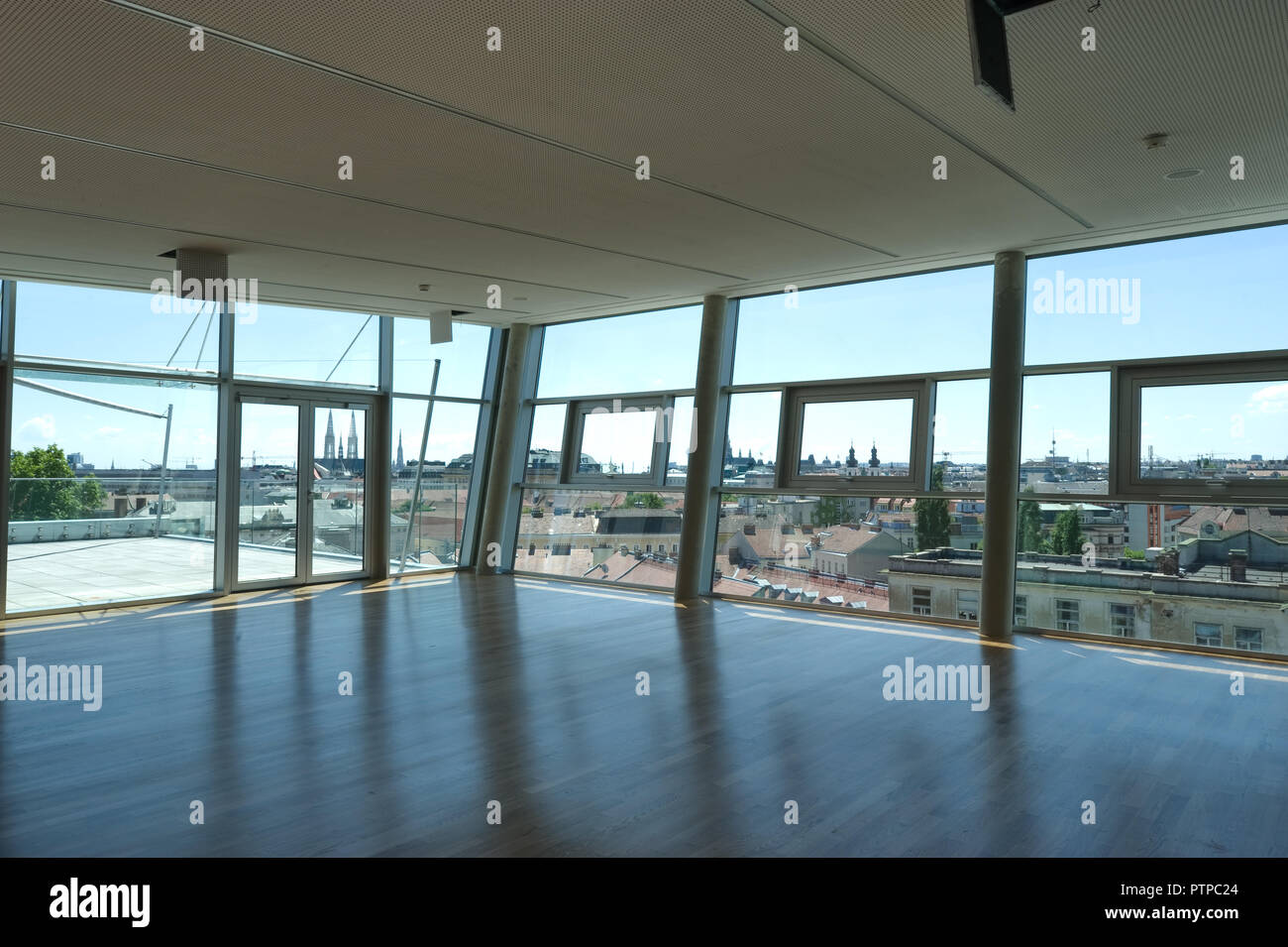 Wien, CeMM, Centrum für molekulare Medizin im Wiener AKH Stock Photo ...