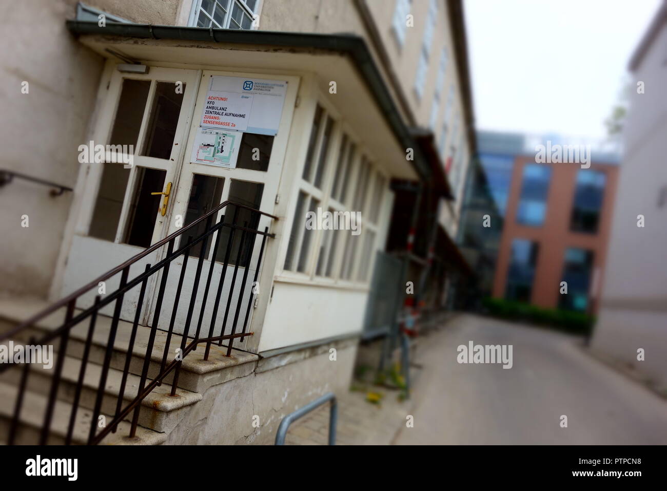 Altes Akh Zahnklinik High Resolution Stock Photography and Images - Alamy