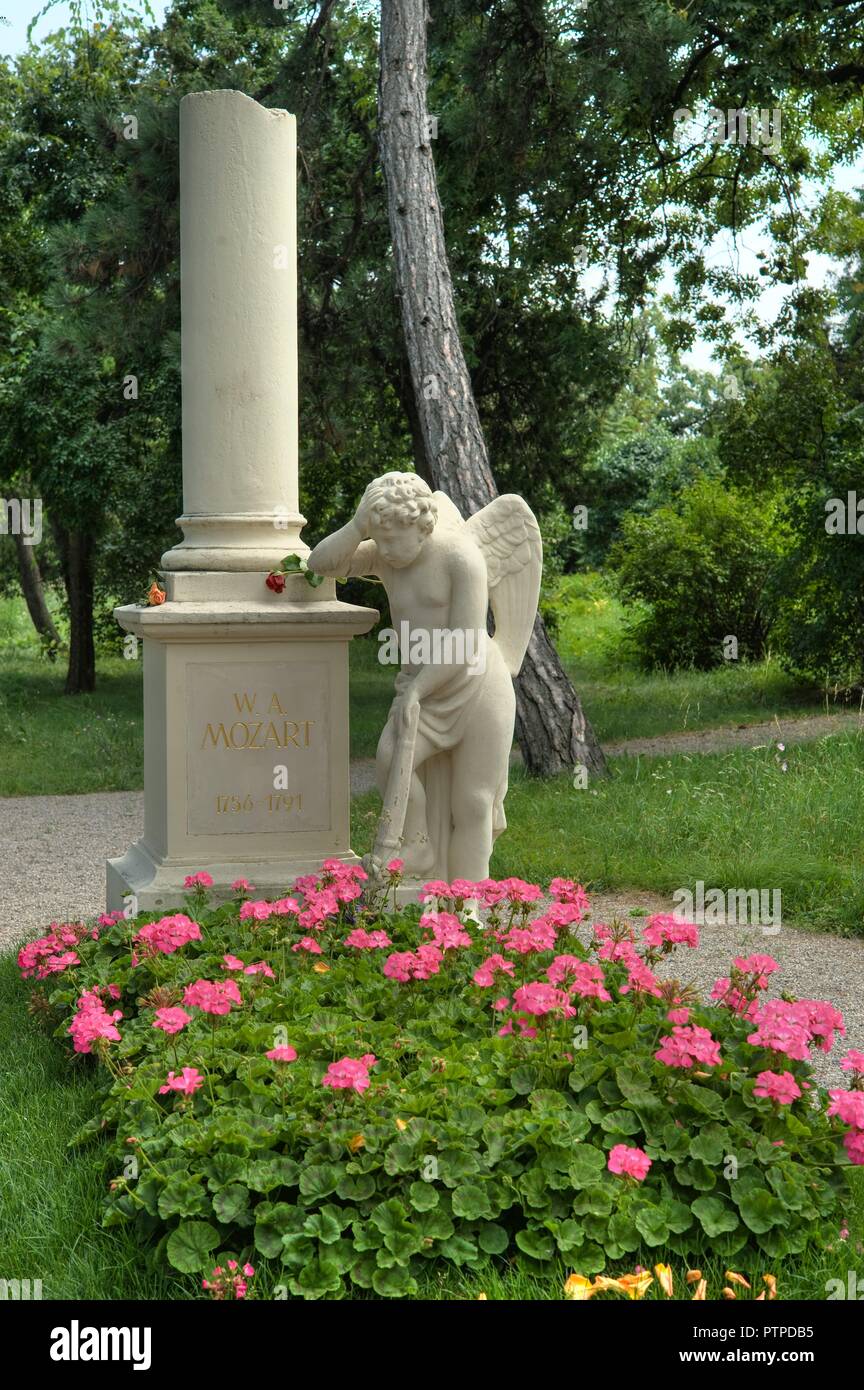 Wolfgang amadeus mozart grave hi-res stock photography and images - Alamy