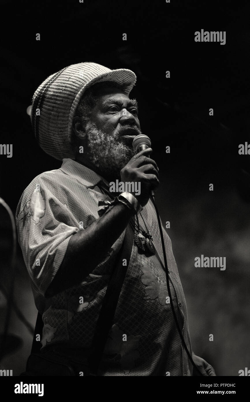 Reggae singer hi-res stock photography and images - Alamy