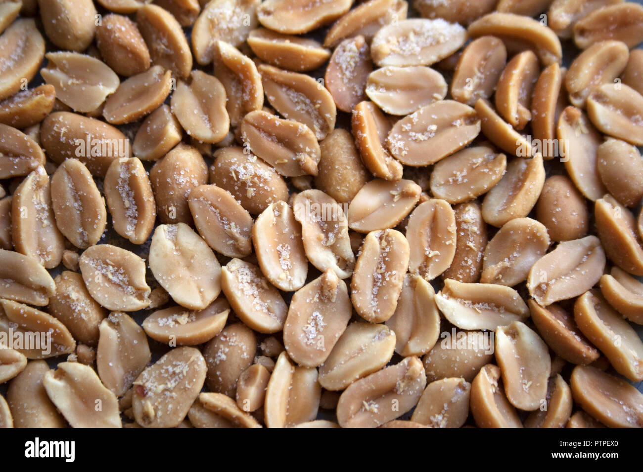 Peanut grains hi-res stock photography and images - Alamy