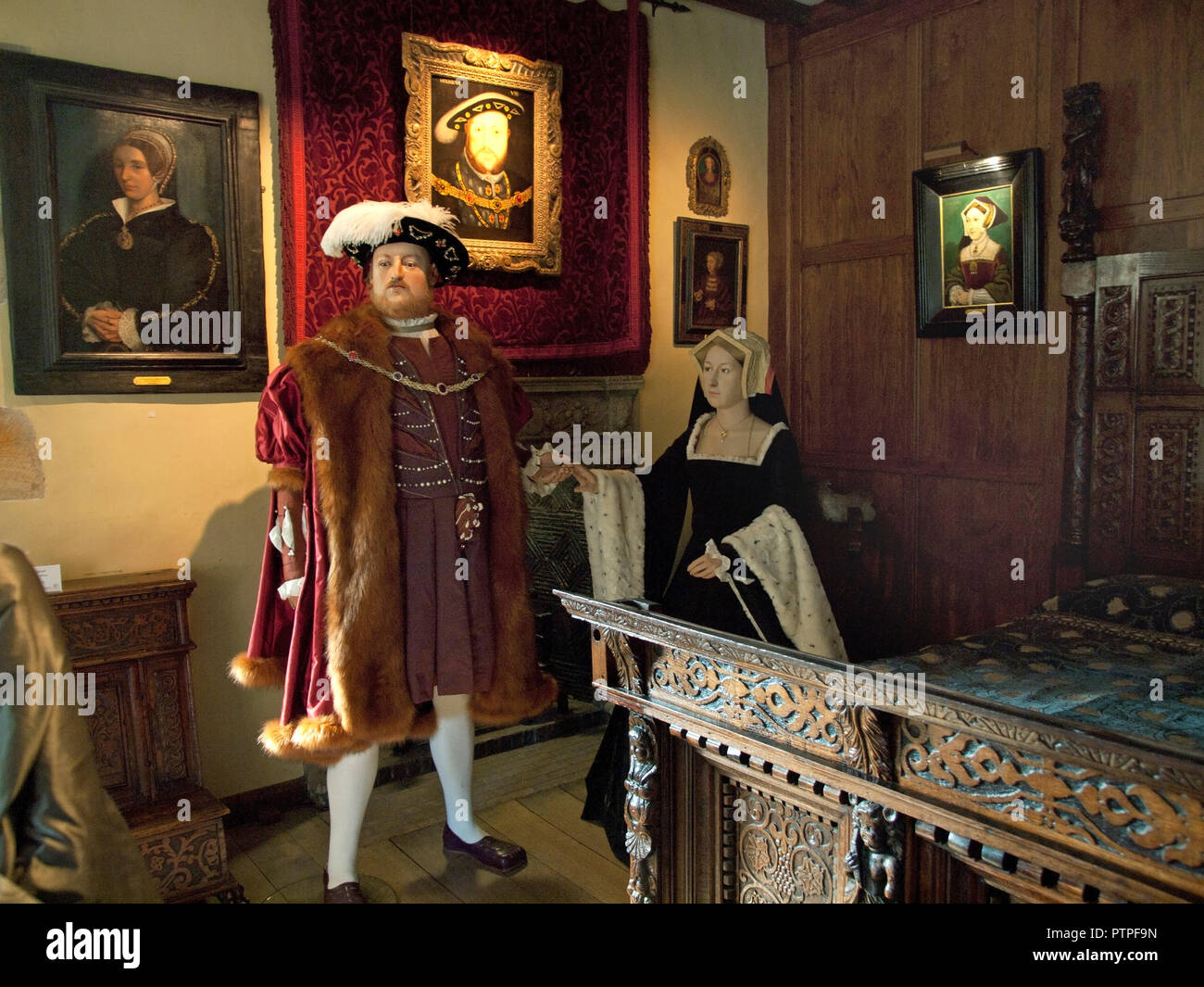 Waxworks henry viii hi-res stock photography and images - Alamy