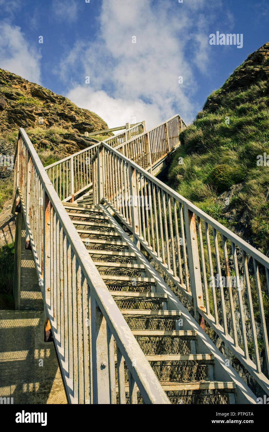 Staircase up hi-res stock photography and images - Alamy