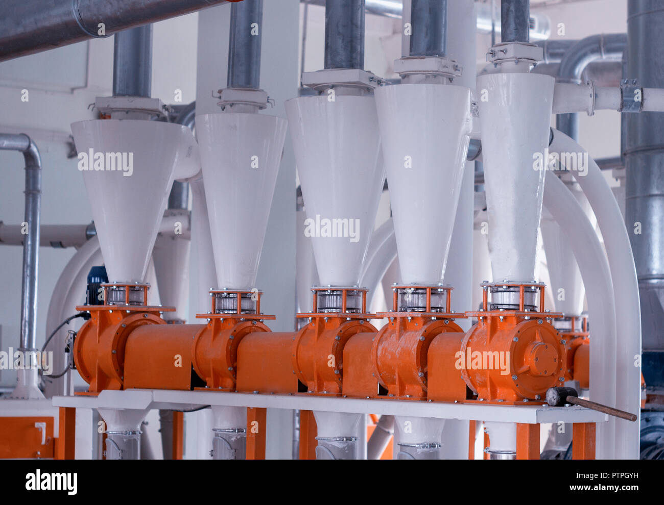 Flour Mill Factory Stock Photos & Flour Mill Factory Stock Images - Alamy
