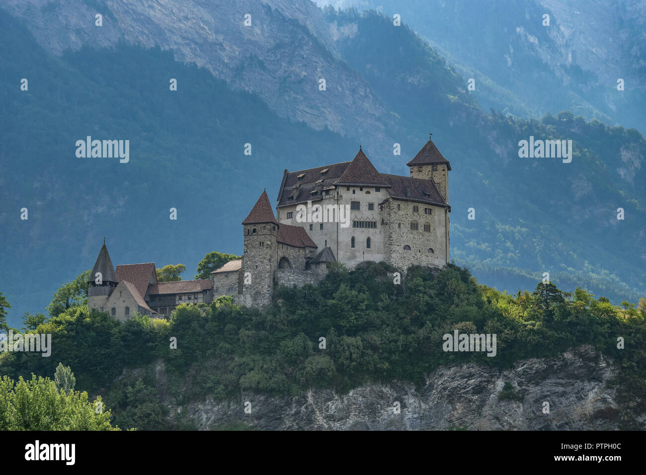 Lichteinstein castle hi-res stock photography and images - Alamy