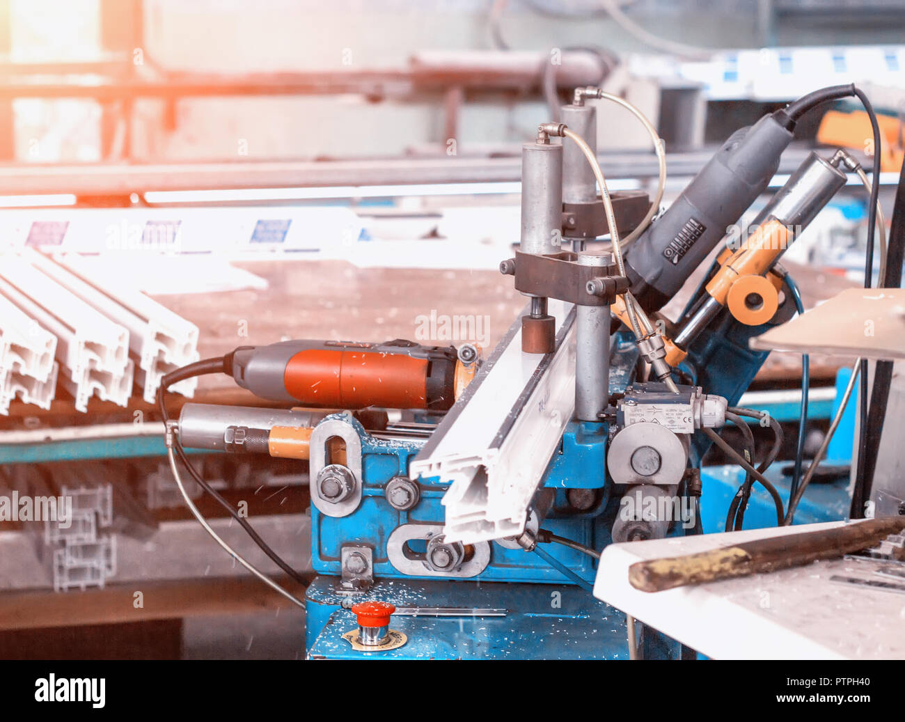 Production of PVC windows, a machine for drilling holes in the frame ...