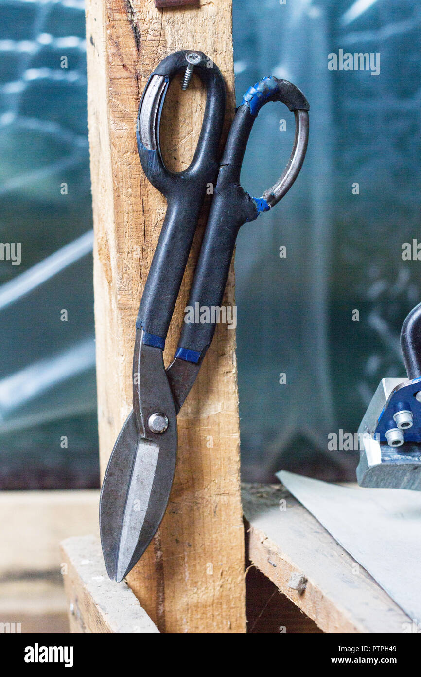 Industrial scissors hi-res stock photography and images - Alamy