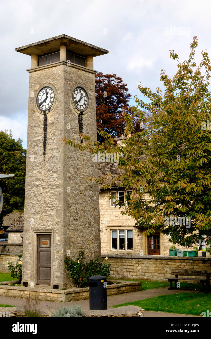 Gloucestershire town clock tower hi-res stock photography and images ...