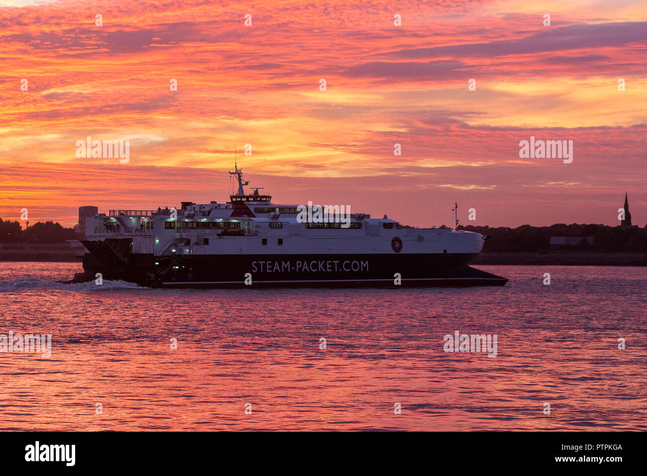 Steam packet hi-res stock photography and images - Alamy