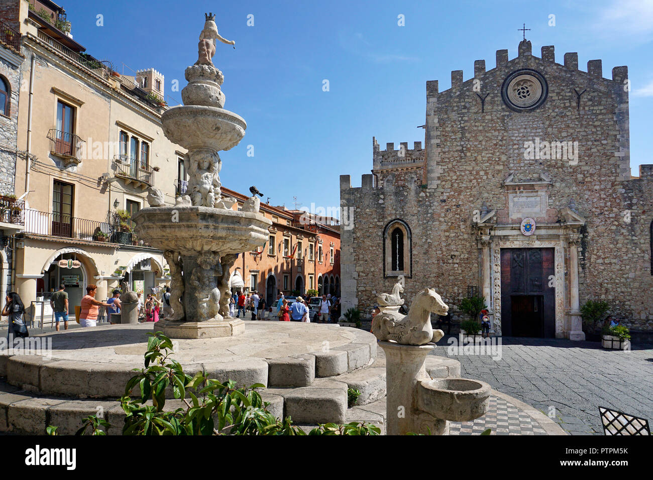 Italy sicily taormina cathedral san hi-res stock photography and images ...