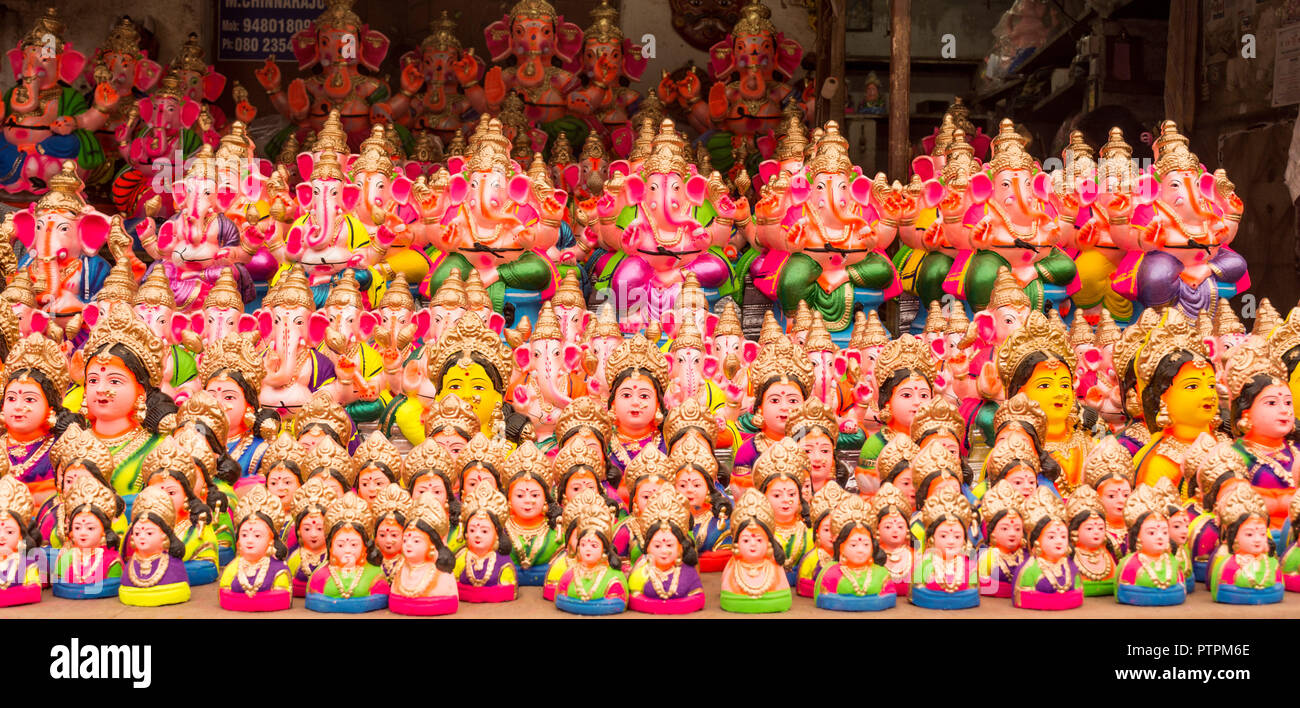 Pottery town India during Ganesh Chaturthi Stock Photo - Alamy