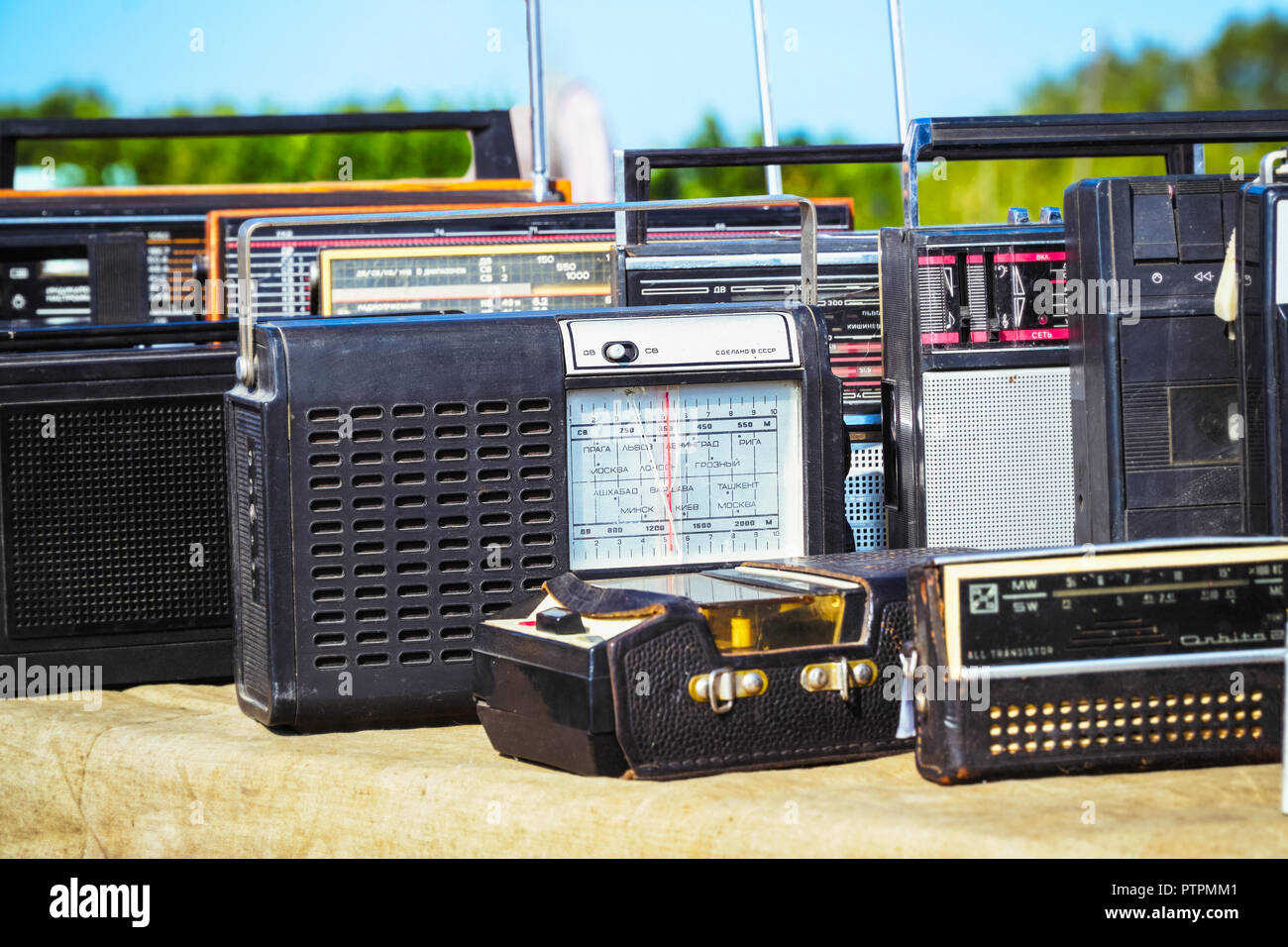 Short wave radios hi-res stock photography and images - Alamy