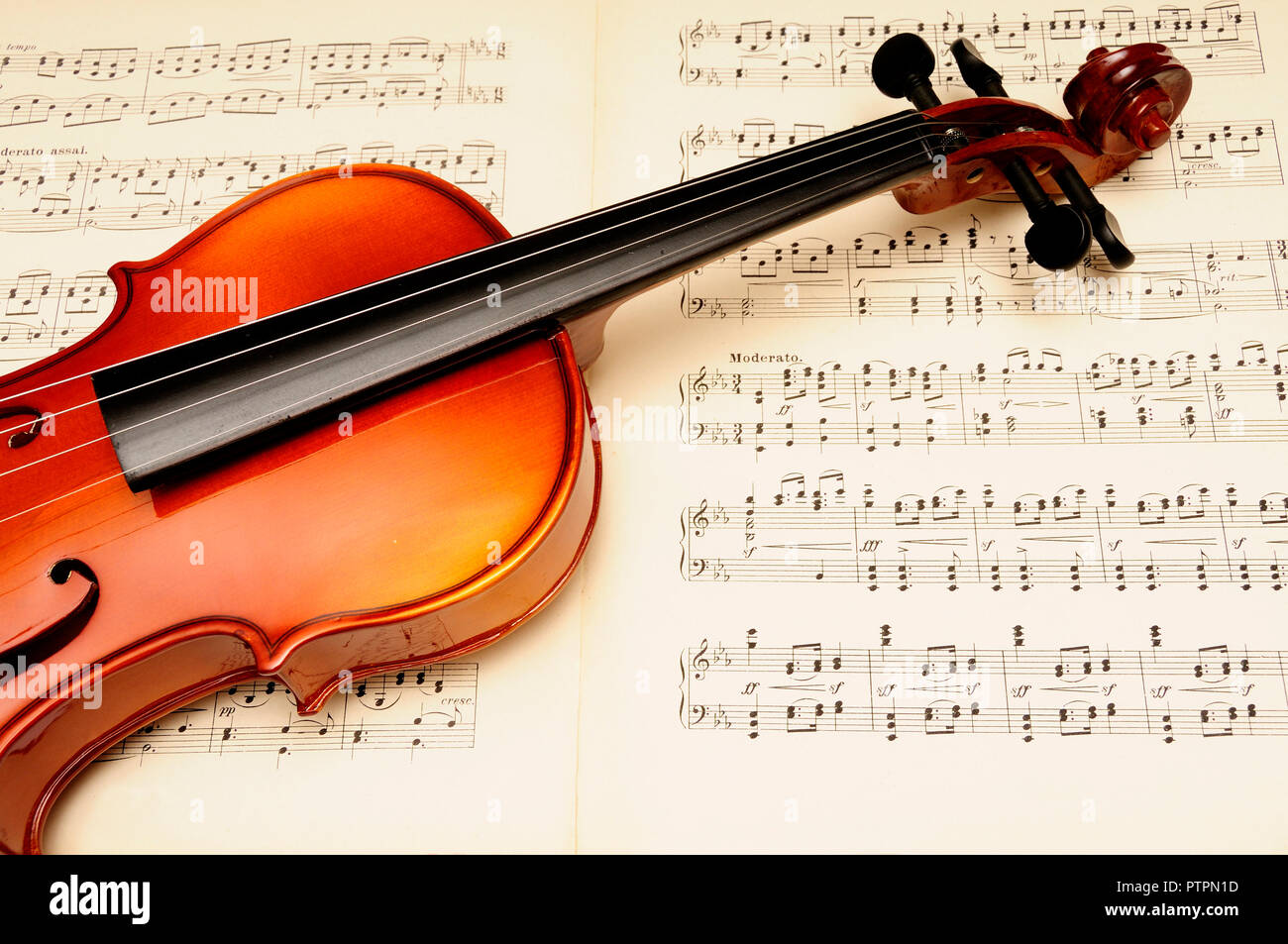 Classical Music Notation High Resolution Stock Photography and Images ...