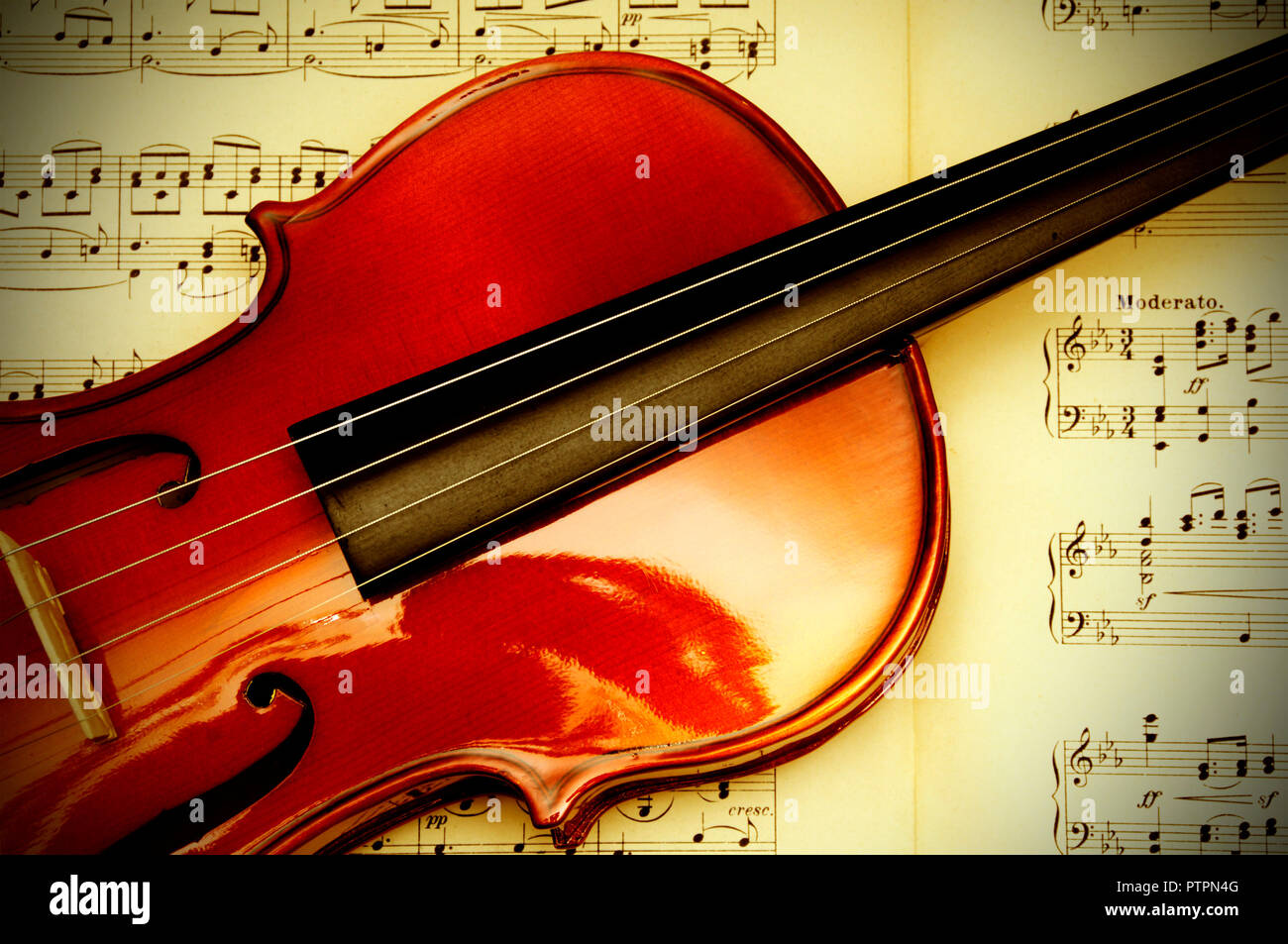 Violin sheet music hi-res stock photography and images - Alamy