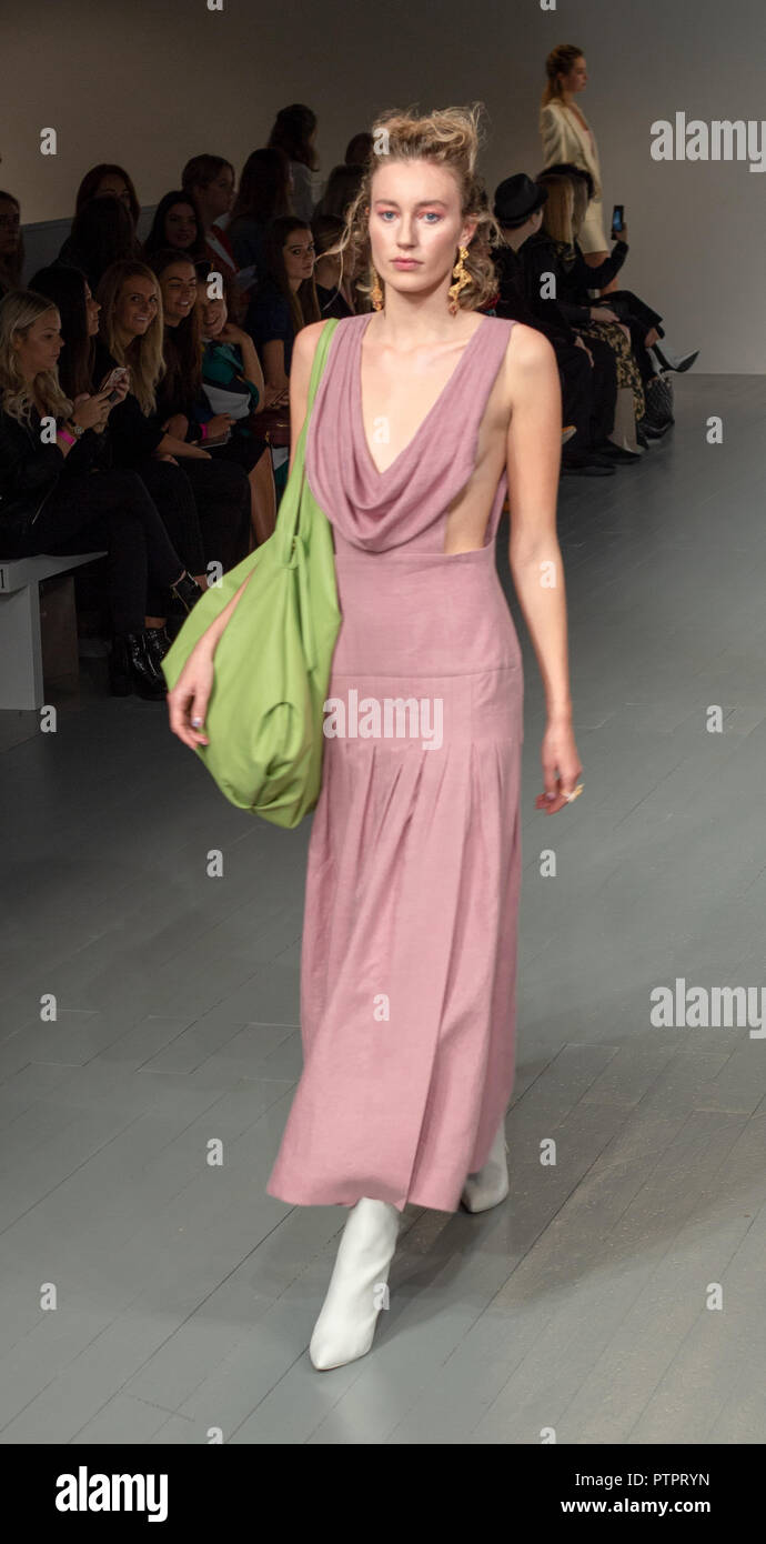 London Fashion Week 19 Apujan, Paul Costelloe, Underage,Viomi Fashion ...