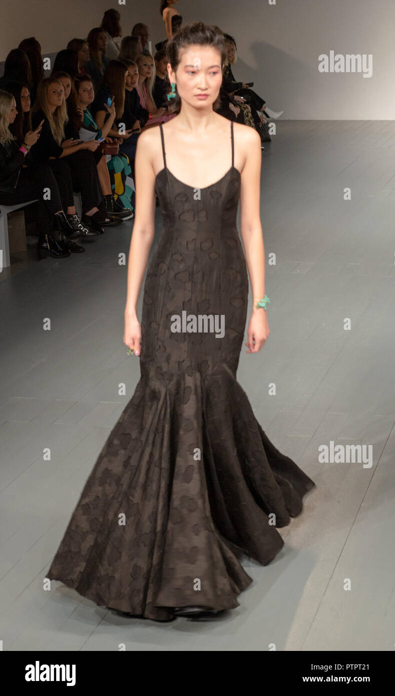 London Fashion Week 19 Apujan, Paul Costelloe, Underage,Viomi Fashion ...