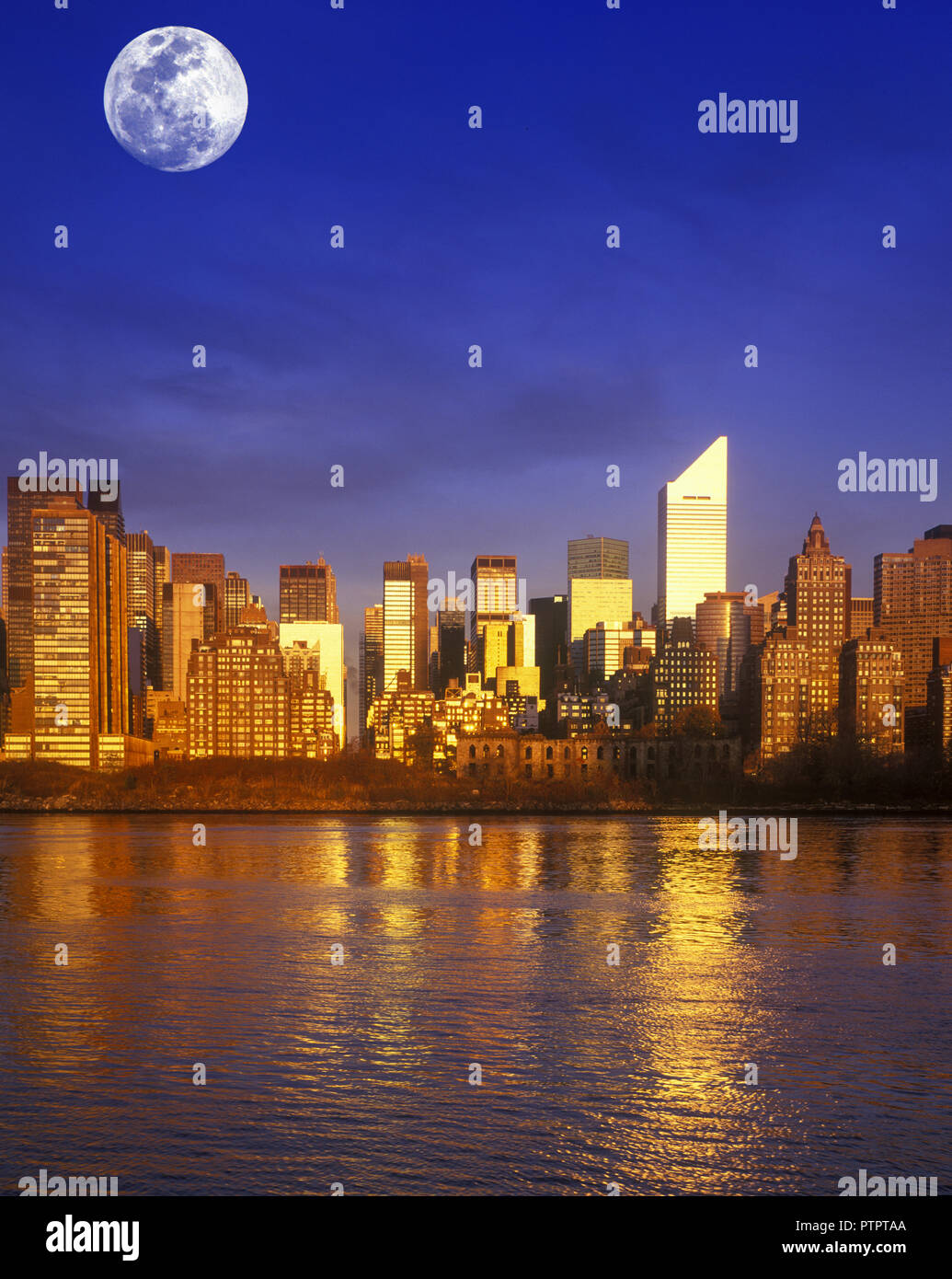 New york in 1990s hi-res stock photography and images - Alamy