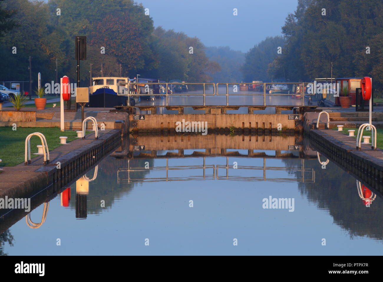 Leeds east gate hi-res stock photography and images - Alamy