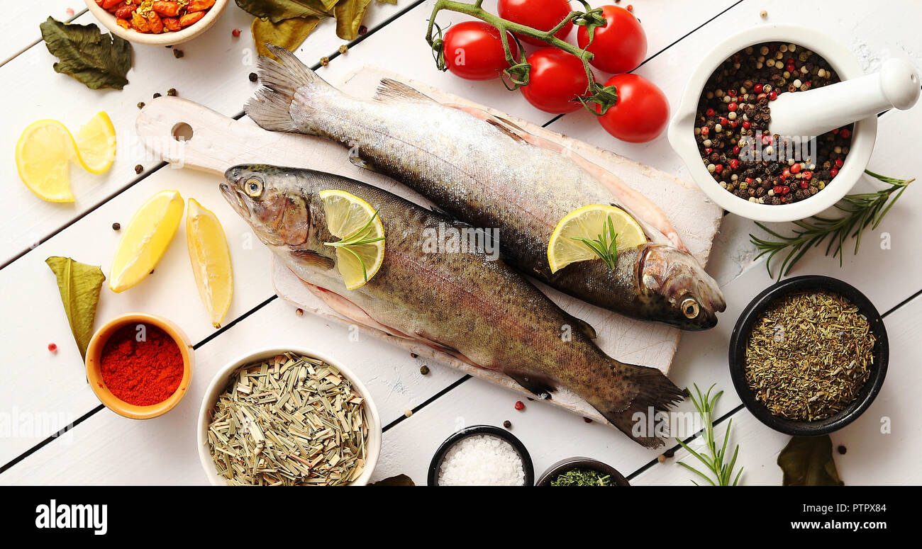 Raw fish vegetables spices hi-res stock photography and images - Alamy