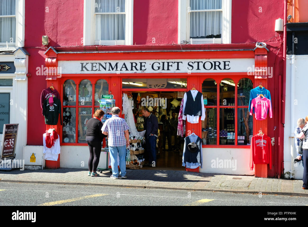 Irish shop window display hi-res stock photography and images - Alamy