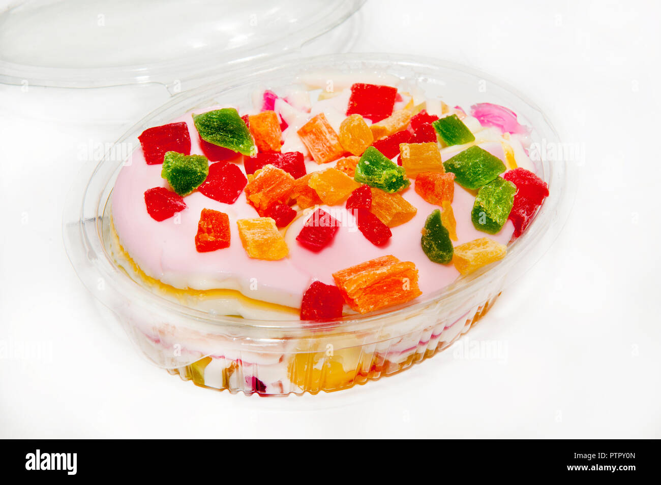 Set plastic ice cream hi-res stock photography and images - Alamy