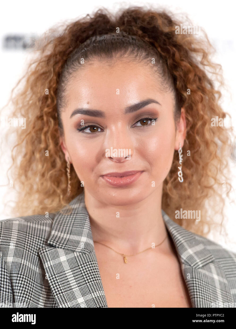 Ella russell hi-res stock photography and images - Alamy